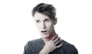 Hoarseness Symptoms, Causes, Diagnosis, Treatment and Prevention ...